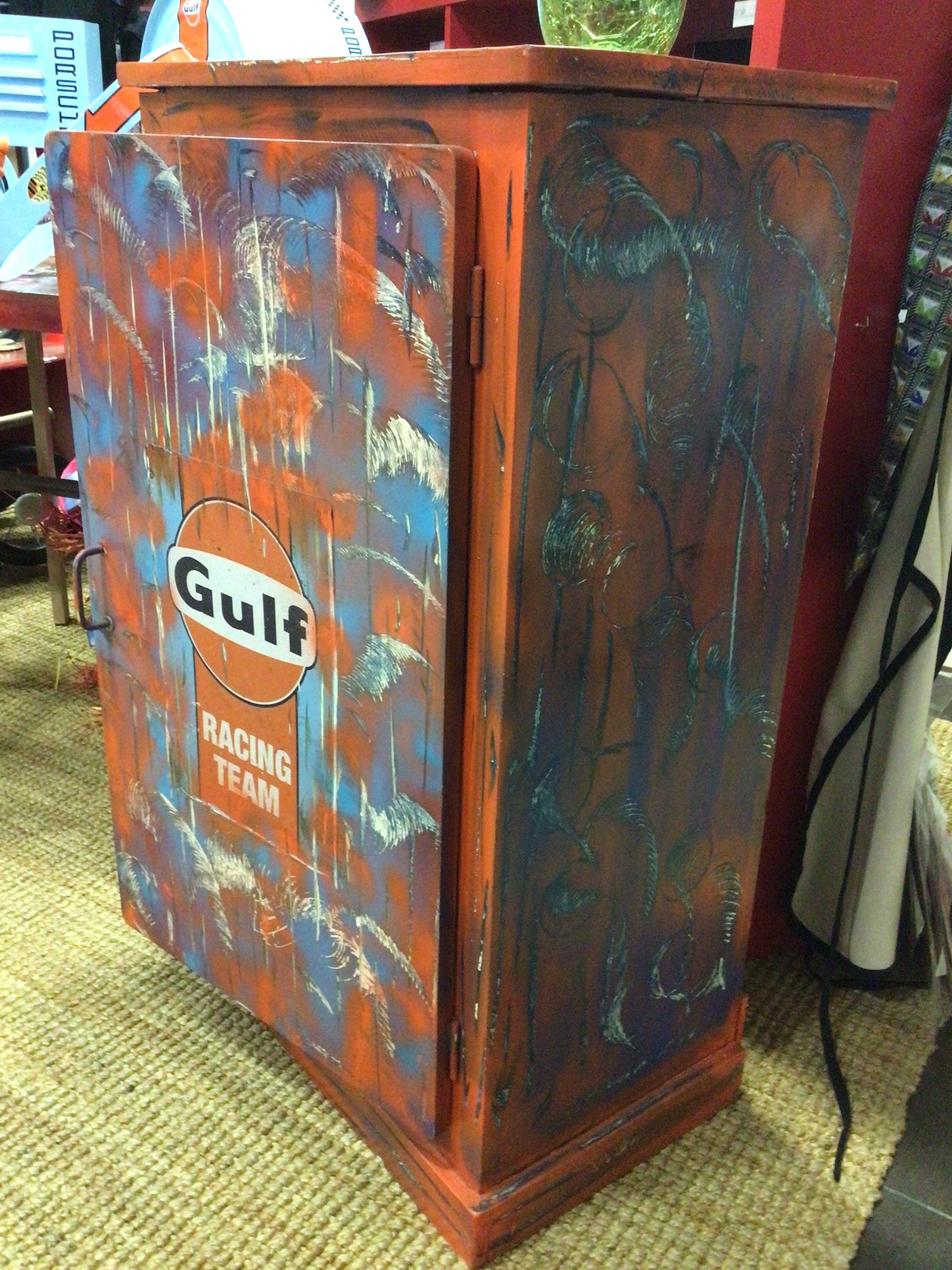 Meuble de rangement recyclé Gulf – La Guimbarde